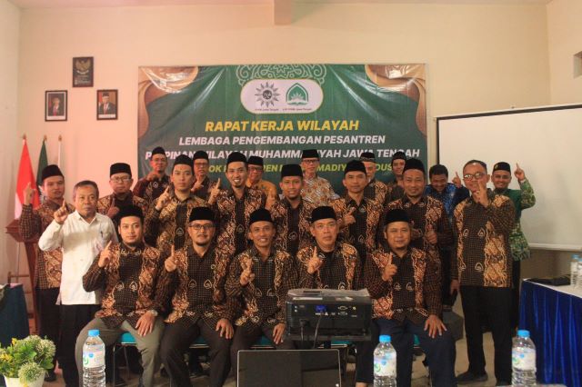 LPP PWM Jateng Selenggarakan Rakerwil di Ponpes Muhammadiyah Kudus LPP PWM Jateng Selenggarakan Rakerwil di Ponpes Muhammadiyah Kudus